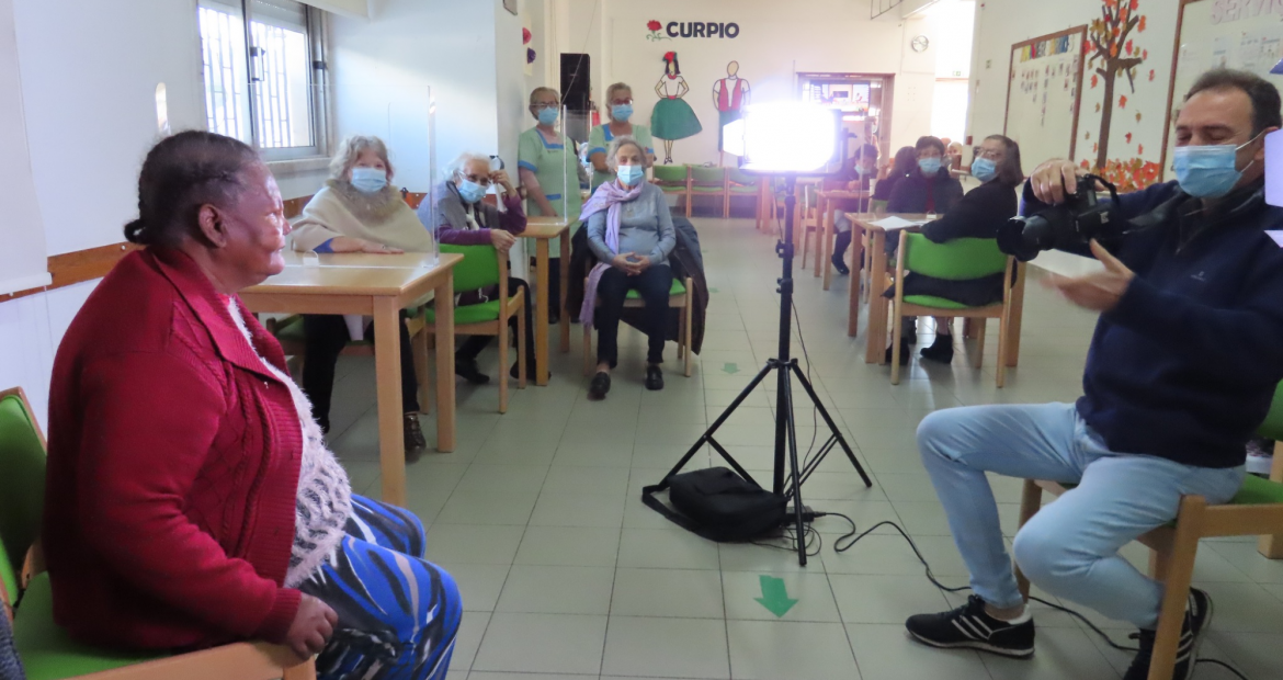 Utentes de Centros de Dia de Odivelas foram "Modelos fotográficos por ...